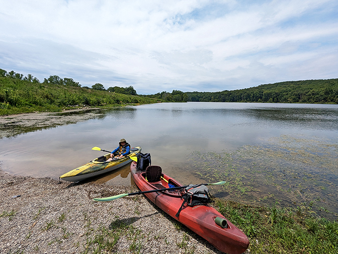 Kayaking in Shawnee offers solitude without the need for noise-canceling headphones. Water-level perspectives reveal secrets shore-bound hikers miss.
