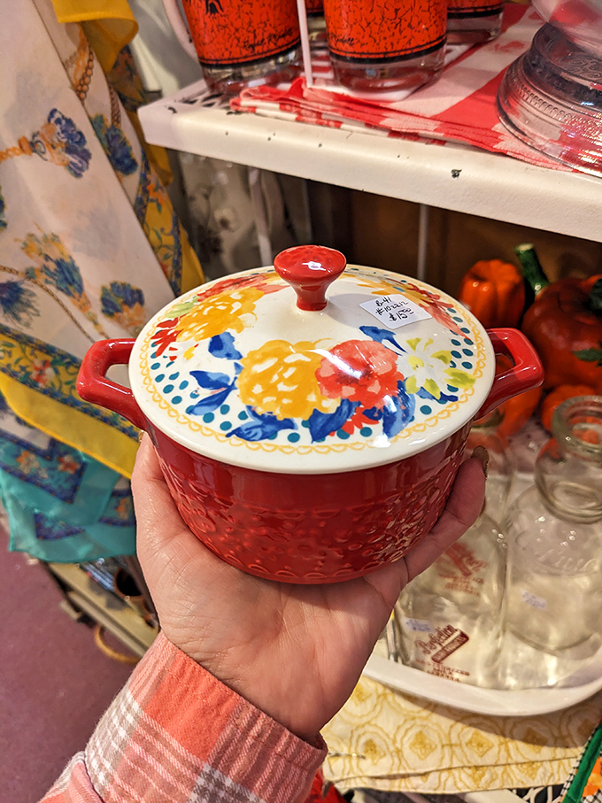 This cheery red casserole dish has likely witnessed more family gatherings, holiday disasters, and culinary triumphs than a Thanksgiving episode of any sitcom.