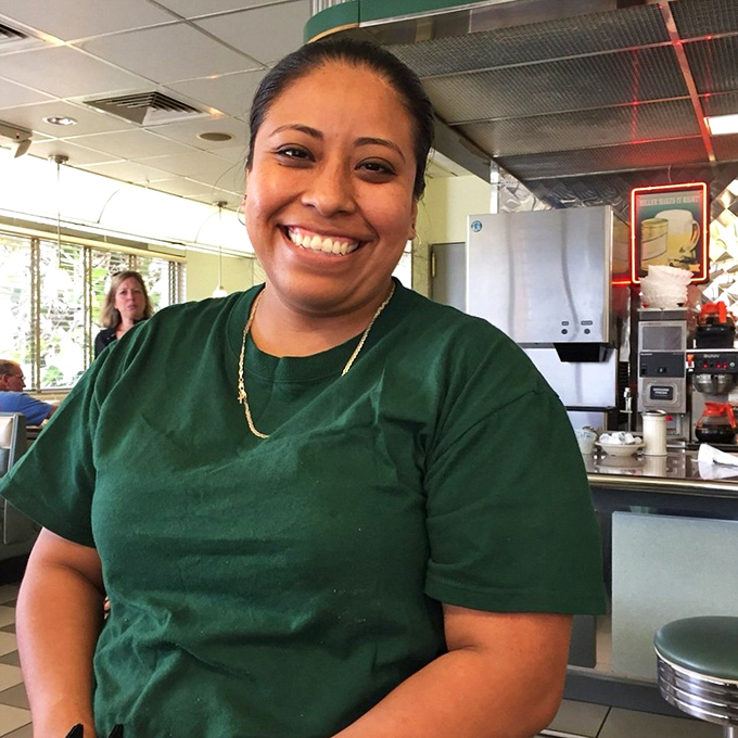 The staff greets you with smiles that feel like homecomings. In the diner universe, these are the stars that keep the whole galaxy functioning. 