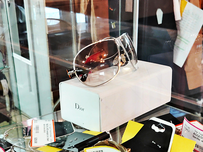 Designer shades without the designer price tag. These Dior sunglasses await their second chapter with someone who appreciates luxury without the sticker shock.
