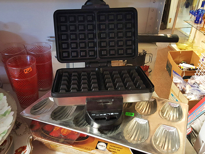 Before there were fancy Belgian waffle makers, there was this sturdy metal workhorse. Sunday mornings never looked so nostalgically delicious.