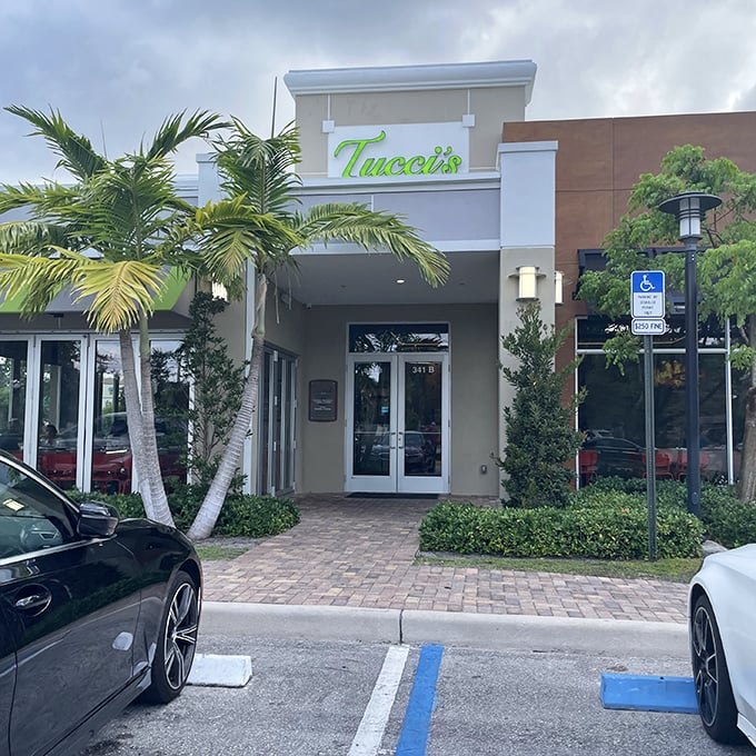 Tucci's modern exterior brings contemporary flair to traditional coal-fired pizza. Palm trees and pizza&mdash;a perfect Florida pairing.