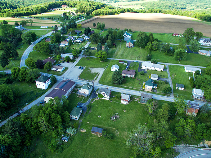 This Donegal view could make even a city slicker consider trading their subway card for a tractor.