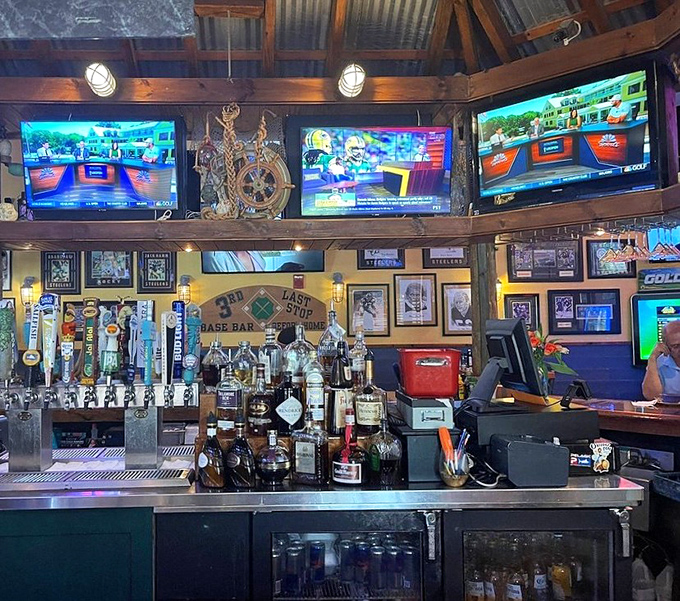 A bar stocked for maritime celebrations or drowning landlubber sorrows. Multiple TVs ensure you won't miss the game while diving into dinner.