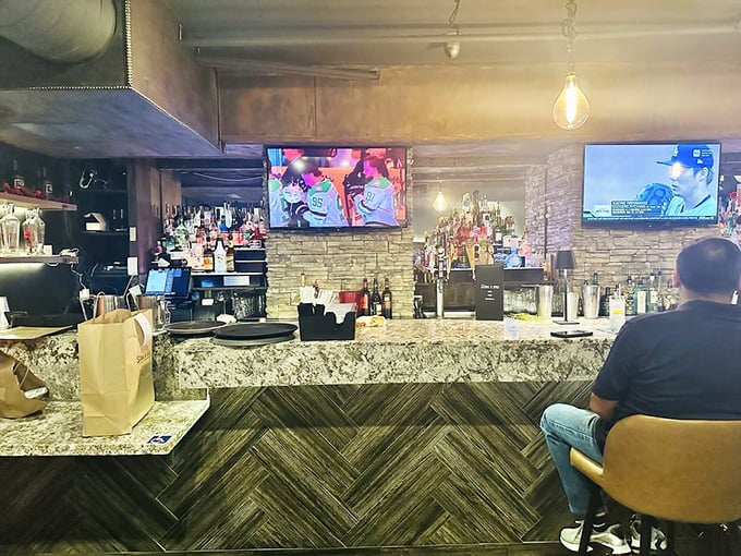 A bar that understands its mission: provide excellent drinks that complement rather than compete with the star of the show—the barbecue.