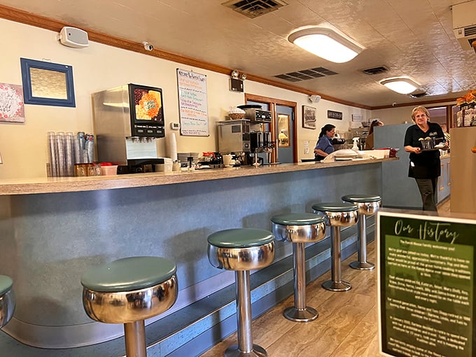 Counter seats: where solo diners become regulars, servers become friends, and breakfast becomes the highlight of your day.