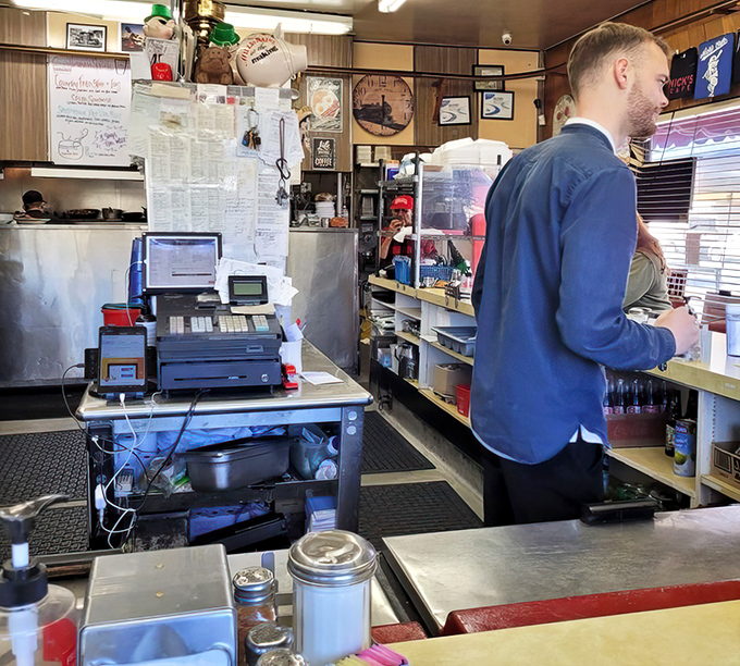 No Edison bulbs or reclaimed wood here&mdash;just a counter that's served millions of meals and knows more Los Angeles stories than a Hollywood scriptwriter.