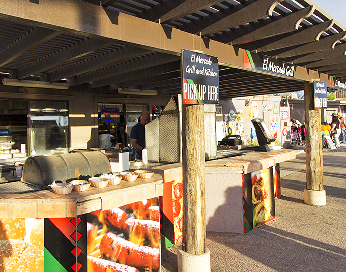 El Mercado Grill serves up authentic flavors under the desert sky&mdash;where the scent of grilling meat creates a siren call no reasonable person could resist.