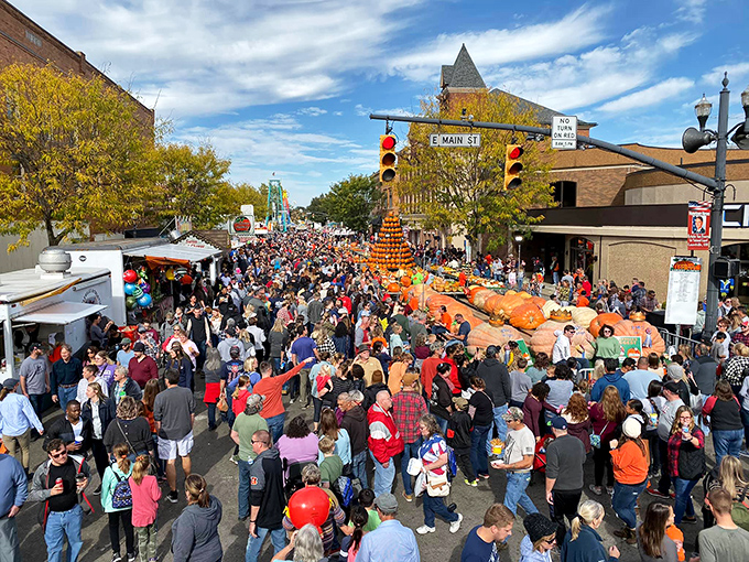 During the Pumpkin Show, Circleville's population swells from 14,000 to over 400,000. Those giant pumpkins aren't the only impressive numbers here!