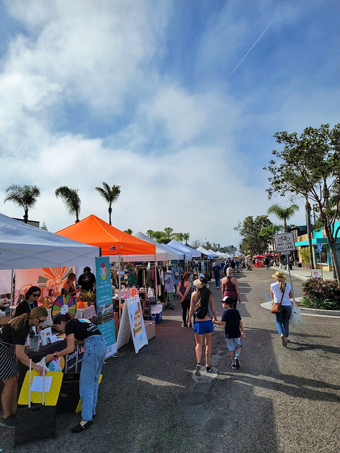 Julian's festivals bring locals and visitors together in celebration of community, crafts, and of course, apples.