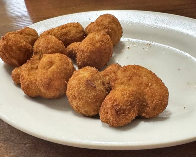 Golden-fried mushrooms that crunch like autumn leaves. These little flavor bombs are what appetizer dreams are made of.