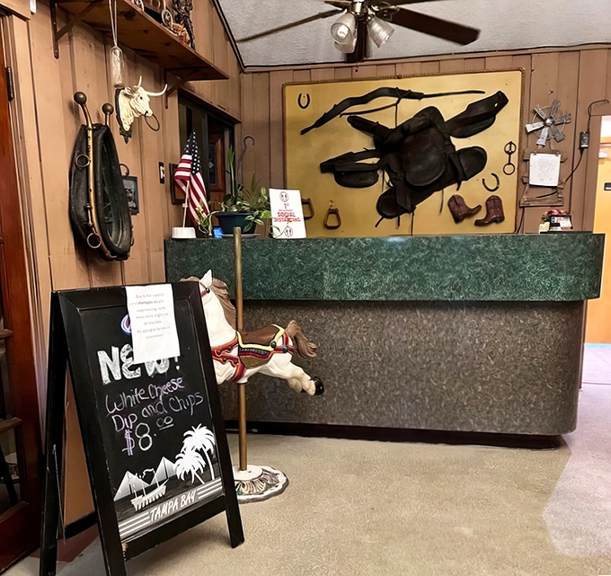 The reception area's western-themed d&eacute;cor sets the stage for what's to come: a no-nonsense encounter with serious beef in a family-friendly setting.