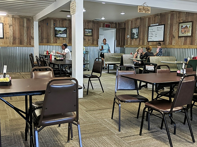 The rustic wood and metal interior feels like dining in a particularly delicious barn. Comfort food deserves comfortable surroundings.