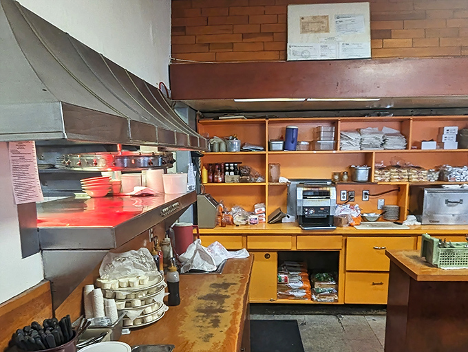 No molecular gastronomy lab here&mdash;just a working kitchen where real food is made by real people without tweezers or foam.
