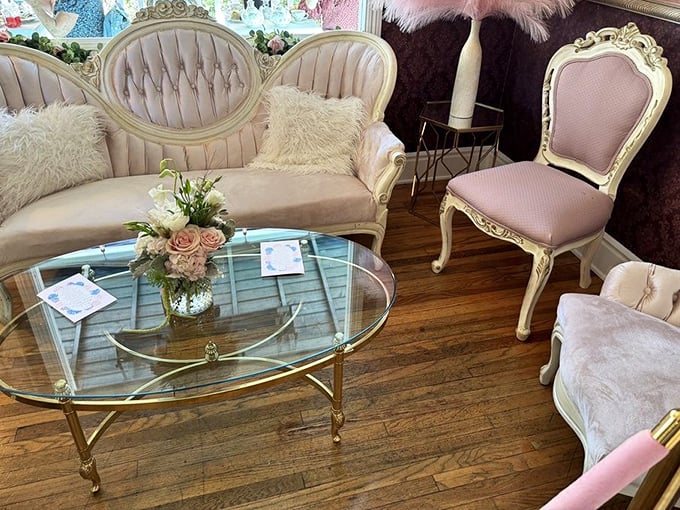 A sitting area that whispers "stay awhile" in the most elegant way possible. Pink velvet never looked so inviting.