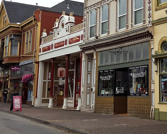 Eureka's historic storefronts showcase the kind of architectural details that make preservationists swoon. That ornate white fa&ccedil;ade deserves its own coffee table book.