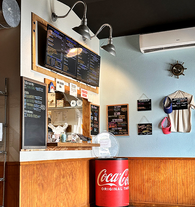 The heartbeat of Scooter's: a no-nonsense order counter where culinary dreams are placed and shortly thereafter fulfilled.