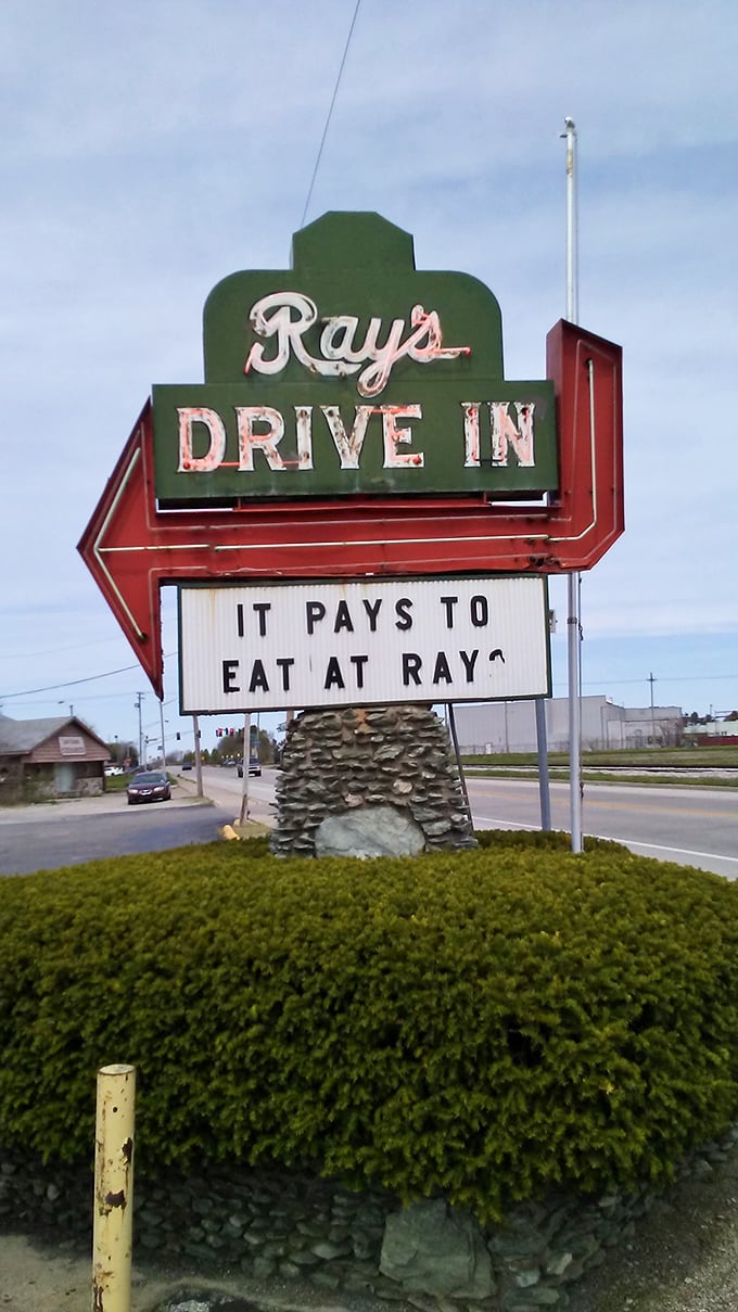 "It pays to eat at Ray's" isn't just a slogan &ndash; it's the gospel truth according to generations of Indiana tenderloin aficionados.
