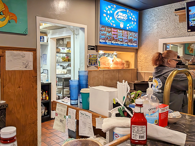 Behind every great restaurant is a kitchen staff who knows all your secrets&mdash;like how many baskets of hush puppies you actually ordered.