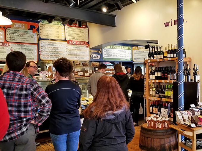 The line forms to the right, as patient customers contemplate their imminent reunion with magnificent sandwiches. Worth the wait every time.