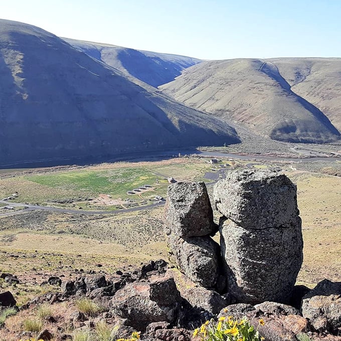 Nature's sculpture garden high above the canyon floor &ndash; no admission fee, just the willingness to make the climb.