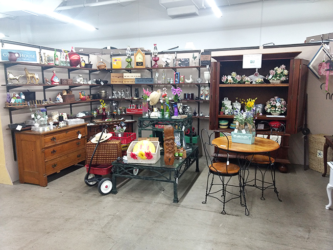 This dealer's booth demonstrates the art of merchandising—a little bit country, a little bit collectible, and entirely tempting.