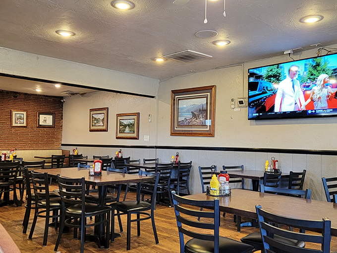 No designer needed here—just honest-to-goodness comfort. Those ceiling fans have witnessed countless celebrations, first dates, and regular Tuesday lunches.