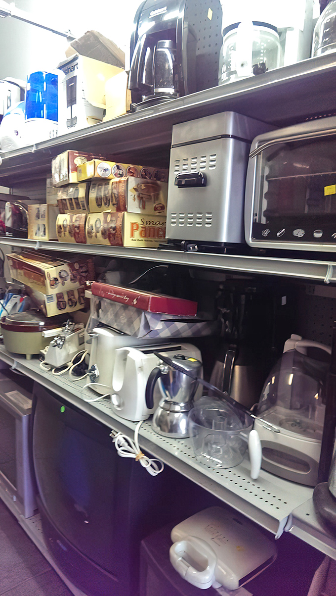 Kitchen appliance heaven! That toaster oven might have only made three pieces of toast in its previous life.