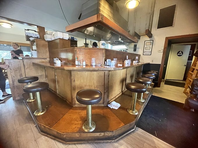 The counter seats&mdash;where solo diners become regulars and the best local gossip is exchanged over bottomless cups of coffee.