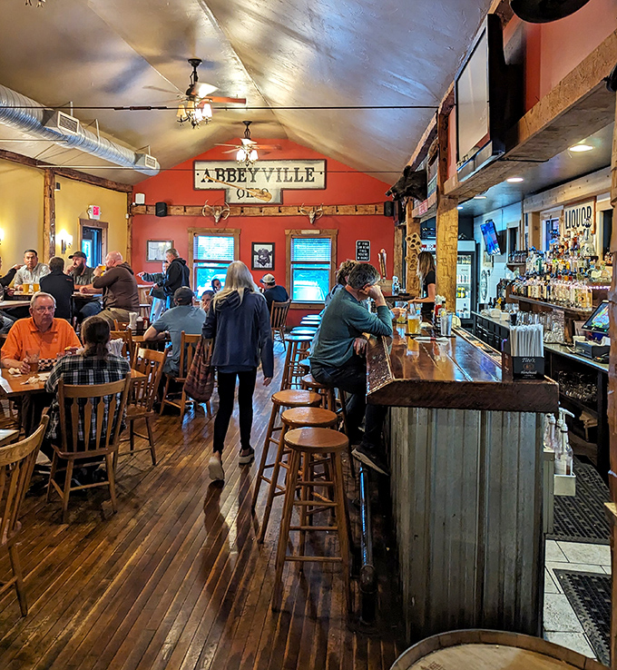 The packed dining room tells you everything you need to know&mdash;locals don't keep barbecue this good a secret for long.