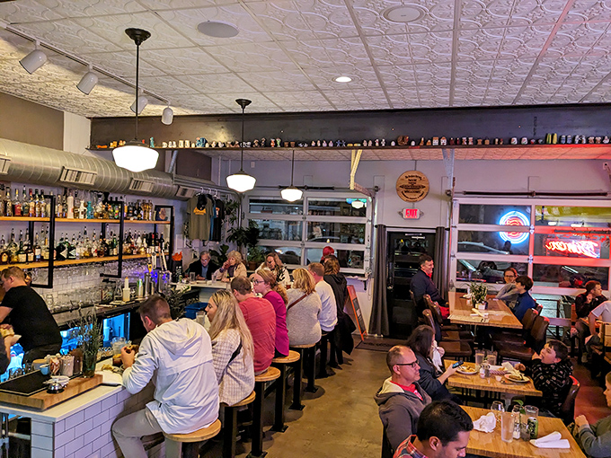 Weekend brunch brings in the crowds&mdash;proof that Milford residents know the difference between eating breakfast and experiencing it.