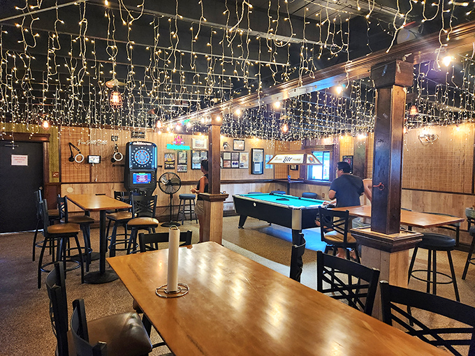 Where the locals go after dinner &ndash; pool tables, twinkling lights, and enough space to tell increasingly exaggerated fishing stories.