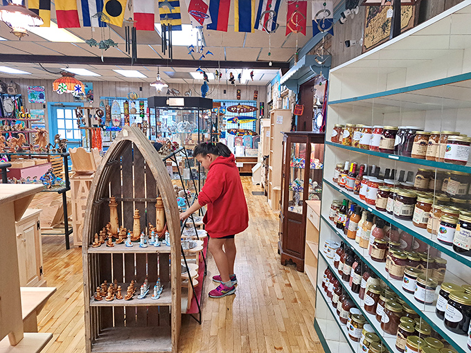 Jams, jellies, wooden toys, and hex signs &ndash; the gift shop section offers a slice of Amish craftsmanship to take home when pie alone isn't enough.