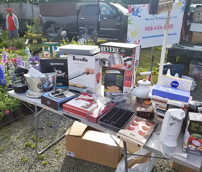 Kitchen gadget graveyard or culinary resurrection? That Breville box contains someone's abandoned bread-making dreams at bargain prices.