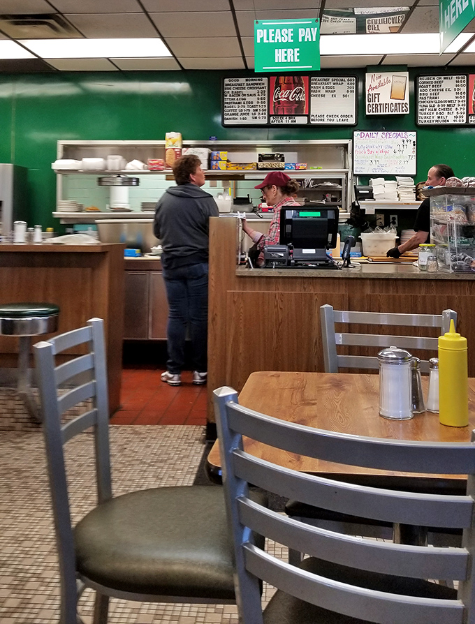 "Please Pay Here" signs and no-nonsense service keep things moving, but nobody's rushing you through the important business of enjoying your meal.