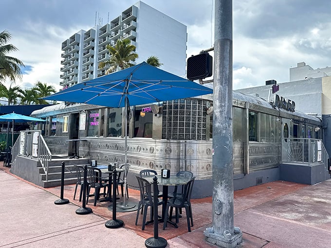 Miami's tropical sunshine meets classic Americana outside this silver beacon of comfort food &ndash; palm trees included at no extra charge.