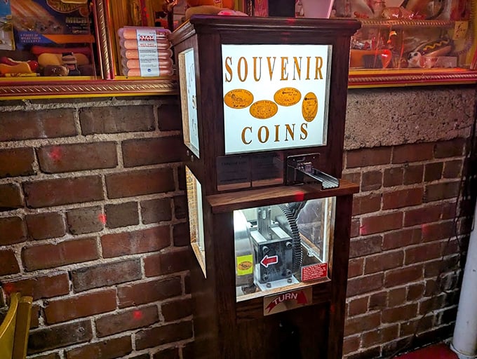 Even the souvenir machine adds character, because memories of great meals deserve commemorating with coins.