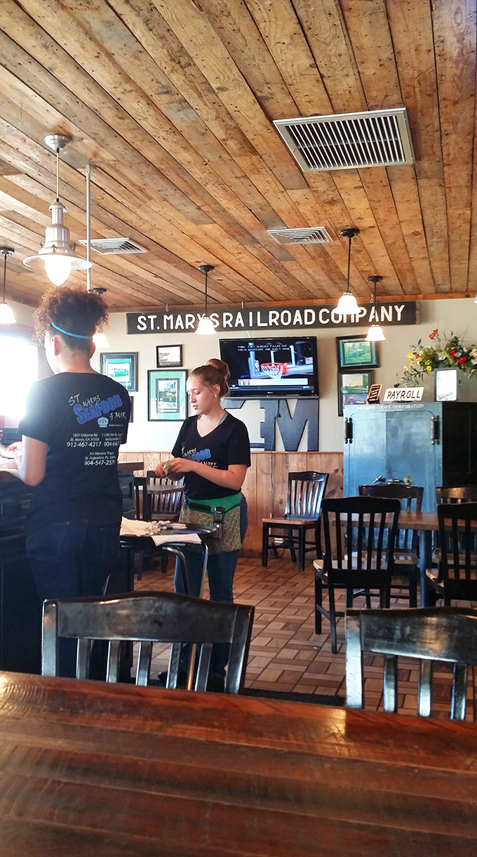 Friendly staff who know their seafood inside and out. The kind of service that makes you feel like you've been coming here for years.