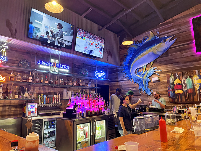 The bar at Hunt's isn't just serving drinks&mdash;it's serving memories. That marlin on the wall has witnessed more first dates than a movie theater.