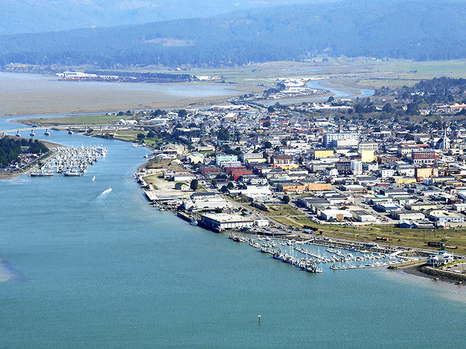 From above, Eureka reveals its perfect positioning between Humboldt Bay and rolling hills. A town that clearly understood the real estate mantra: location, location, location.