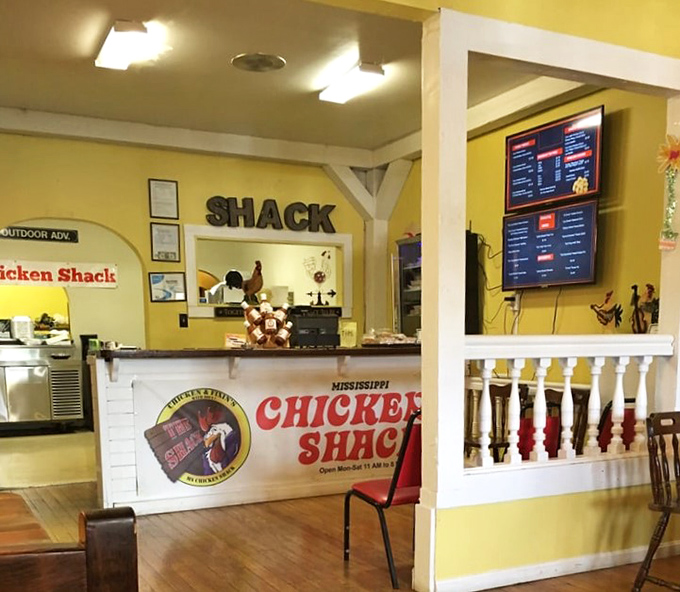 The ordering counter feels like home, if your home happened to serve championship-level fried chicken with a side of Southern hospitality.
