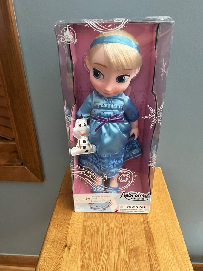 "Let it go" doesn't apply to collectors spotting this pristine Disney Animator's Elsa doll, still in its original packaging&mdash;a future heirloom in waiting.