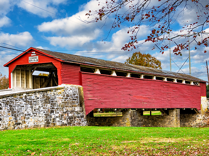 Red siding against green grass proves that some color combinations never go out of style or season.