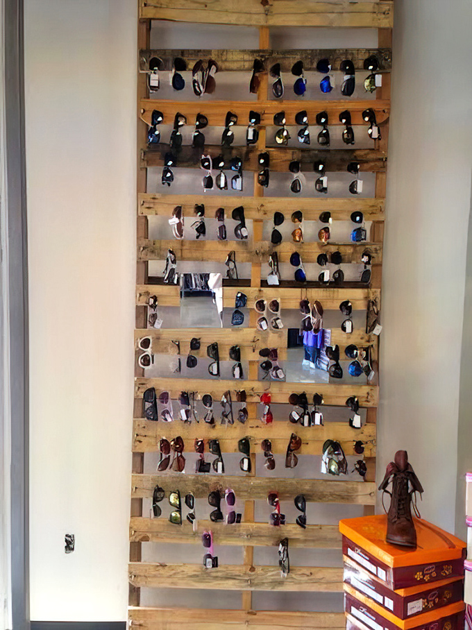 Sunglasses displayed like a wall of fame &ndash; protecting eyes from Arizona sunshine without exposing wallets to unnecessary damage.