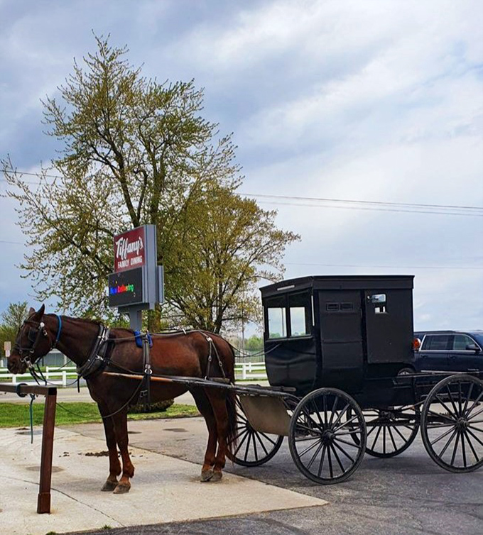 Even the horses know where to find the best food in town&mdash;Amish buggies regularly make pit stops at this local culinary landmark.