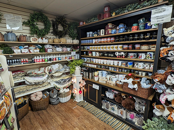 Not just mugs and trinkets&mdash;this is the gift shop equivalent of "I'll have what she's having" from When Harry Met Sally.