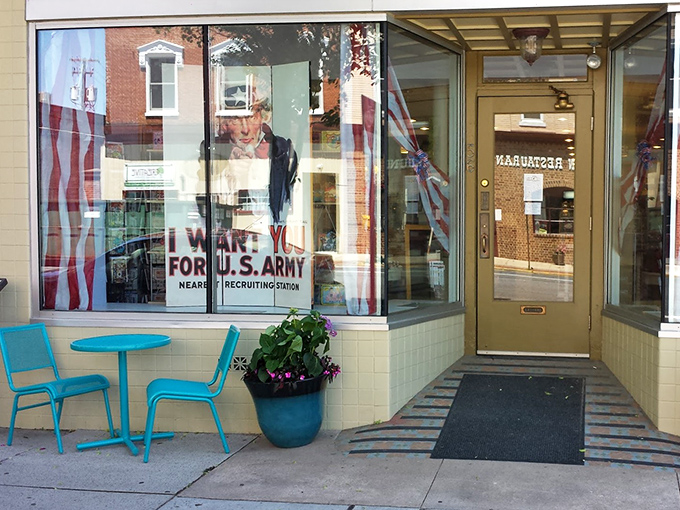 Uncle Sam wants YOU... to eat candy. These patriotic window displays and turquoise chairs create the perfect spot for post-sugar contemplation.