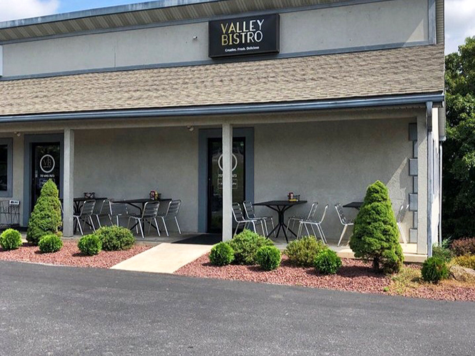 Outdoor seating that beckons on Pennsylvania's perfect days&mdash;when the humidity takes a rare vacation and the breeze is just right.