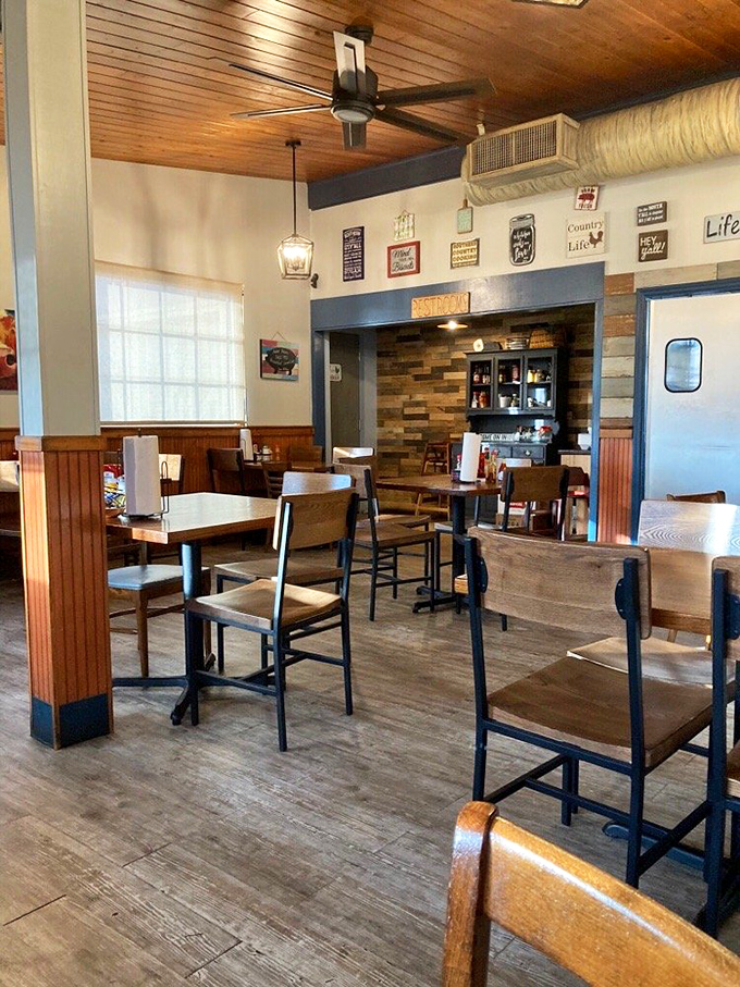 Wooden chairs, country signs, and ceiling fans that have witnessed countless "mmms" and "oh my goodnesses" over plates of comfort food.