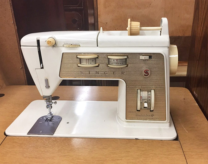 This vintage Singer sewing machine isn't just an appliance&mdash;it's a piece of American manufacturing history waiting for a new creative home.